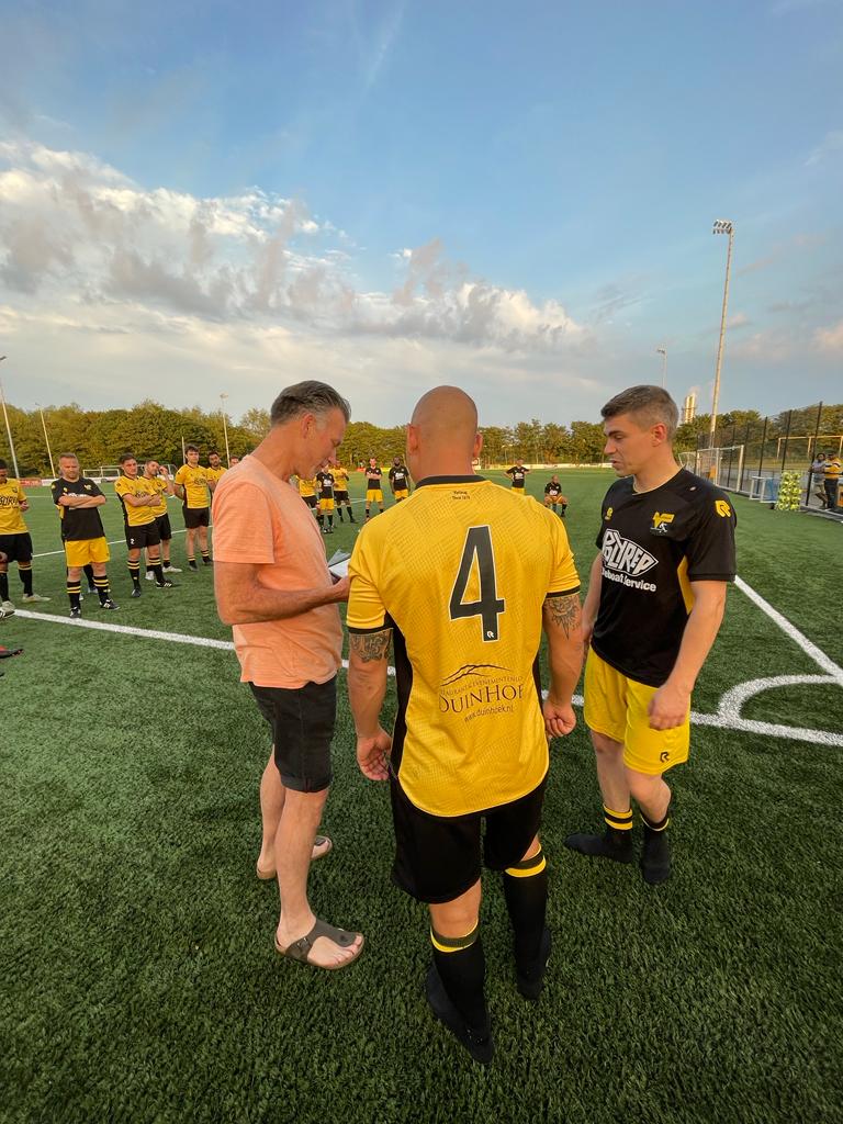 Komen en gaan | FC Vlotbrug