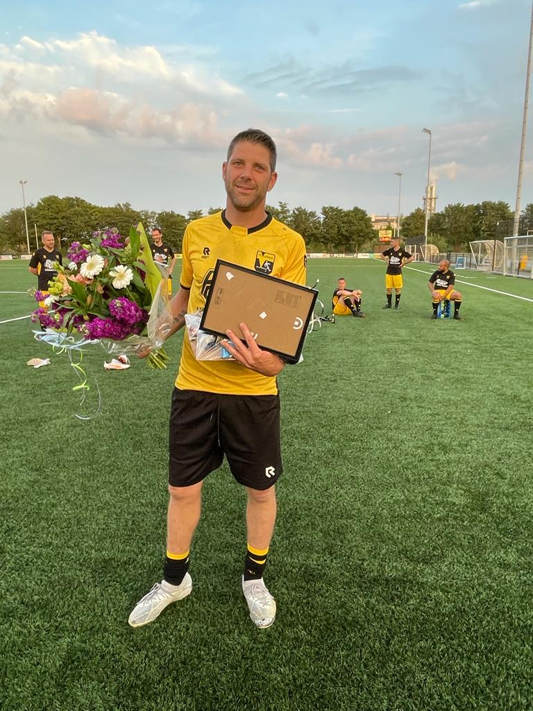 Komen en gaan | FC Vlotbrug